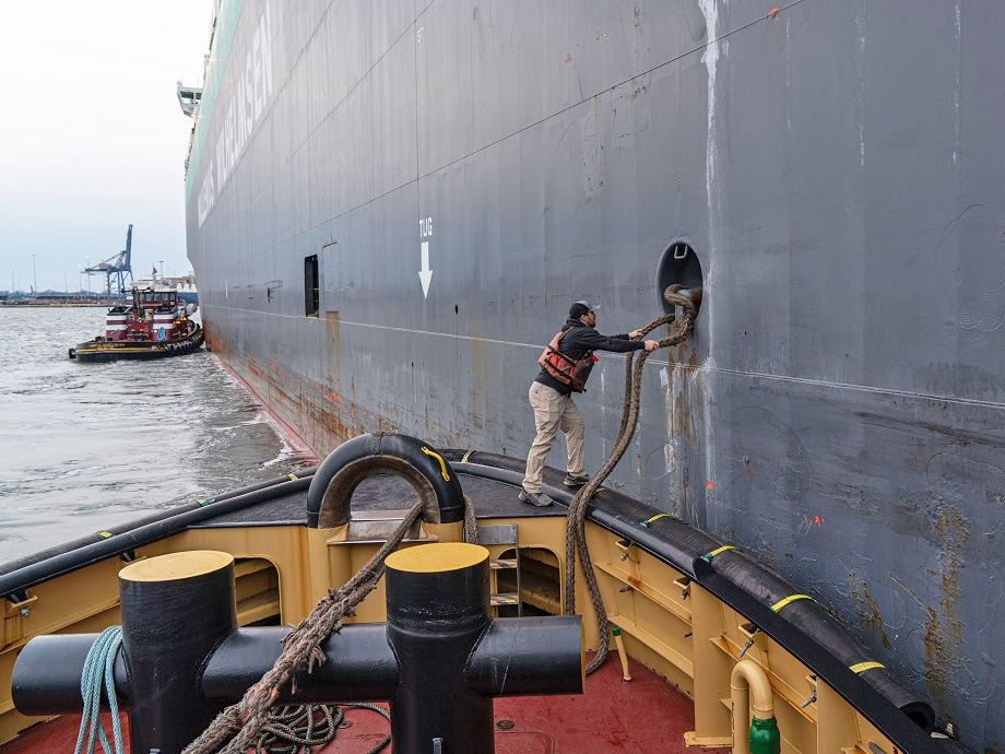 Onboard the ‘Ship-Bumping’ Tugs of Locust Point – South Baltimore ...